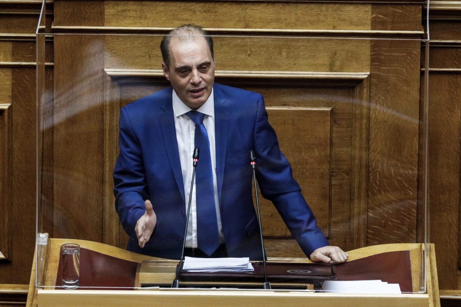 K. Βελόπουλος: Τον μήνυσε ηλικιωμένος για κρέμα που «υποσχόταν ...