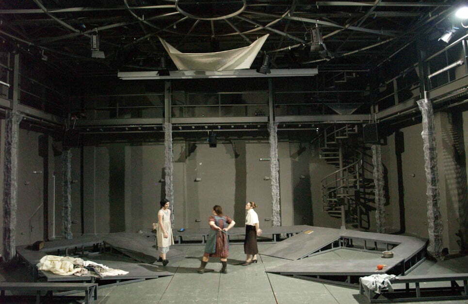 Το τμήμα Θεάτρου ΑΠΘ “σκηνοθετεί” Θεσσαλονικείς να “παίζουν” τα ...