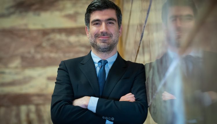Άρχισε ήδη τον… «αγώνα» ο Θανάσης Γλαβίνας - ΚΑΡΦΙΤΣΑ