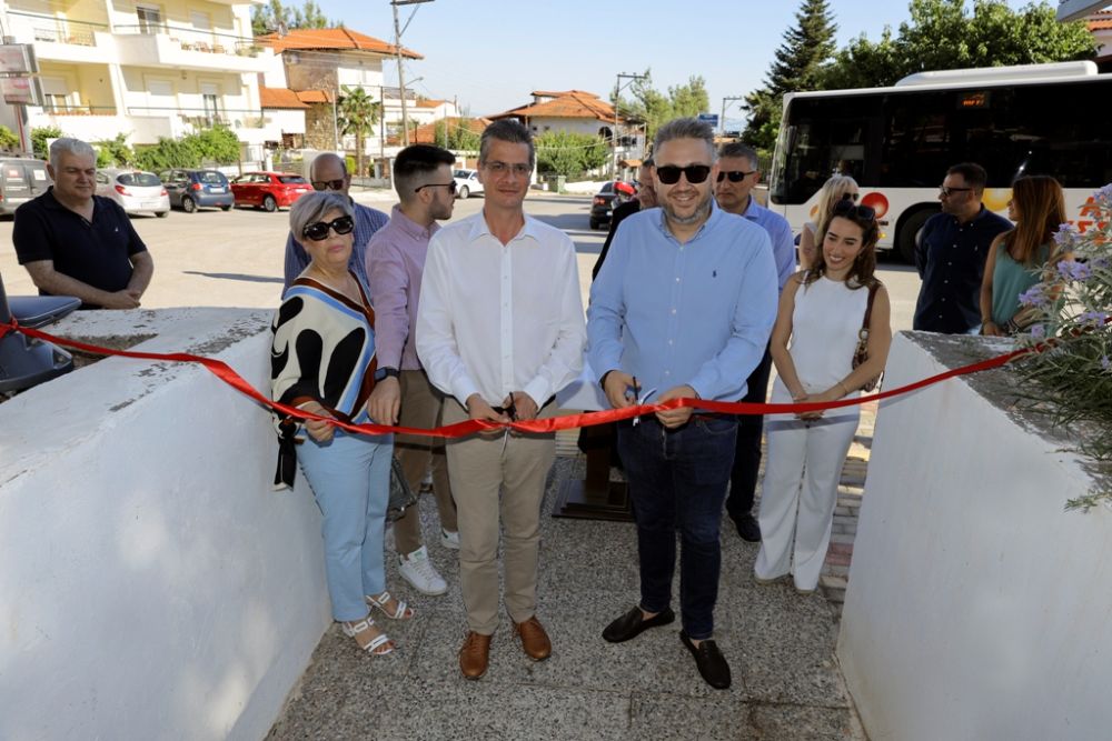 Εγκαινιάστηκε η νέα πλατεία Τζαβέλα στο Ωραιόκαστρο - ΚΑΡΦΙΤΣΑ