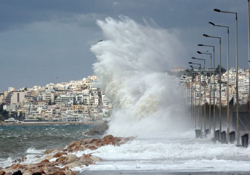 Κύμα κακοκαιρίας έρχεται από την Ιταλία – Έκτακτο δελτίο καιρού - ΚΑΡΦΙΤΣΑ