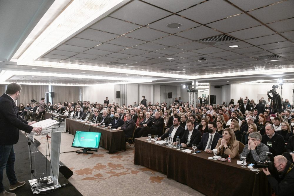 ΠΑΣΟΚ: «Εφιάλτες» στον δρόμο προς τις εκλογές - ΚΑΡΦΙΤΣΑ