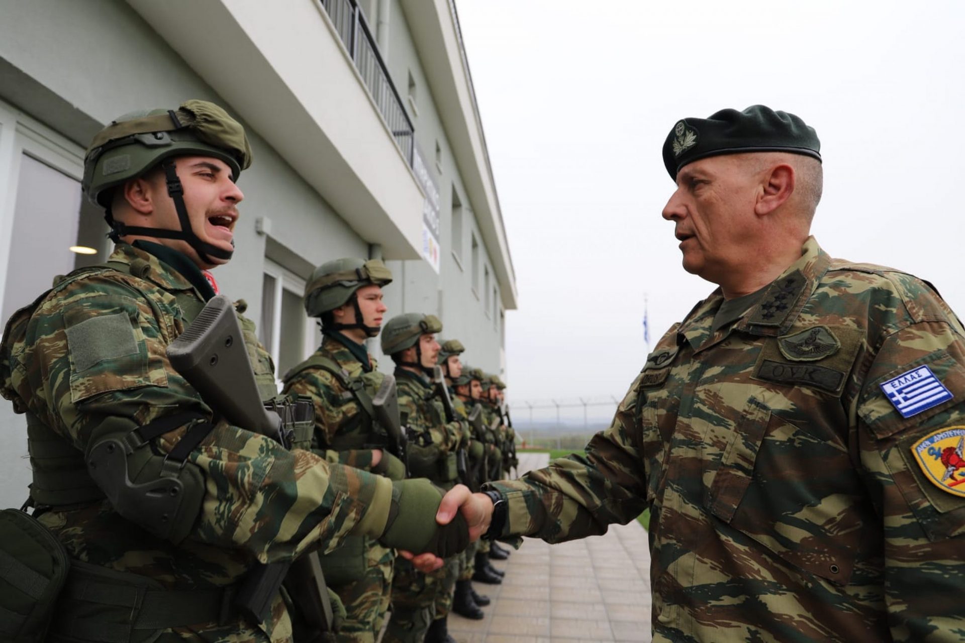 «Εδώ έγινε ένας πόλεμος χωρίς όπλα και κερδίσαμε» - ΚΑΡΦΙΤΣΑ