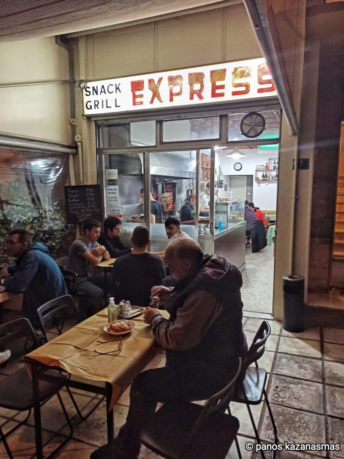 Θεσσαλονίκη: Σ’αυτά τα μαγαζιά πήγαιναν οι παππούδες σου και θα πας και ...