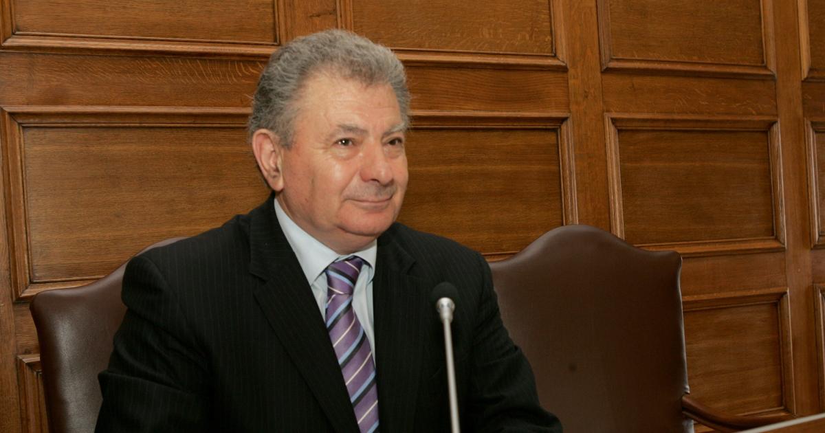 Υπόθεση Σήφη Βαλυράκη: Κατασχέθηκαν οι καραμπίνες των κατηγορούμενων ...