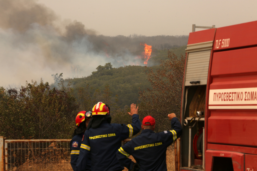 Στη μάχη της κατάσβεσης στη Δαδιά το «πολεμικό» πυροσβεστικό Jumbo ...