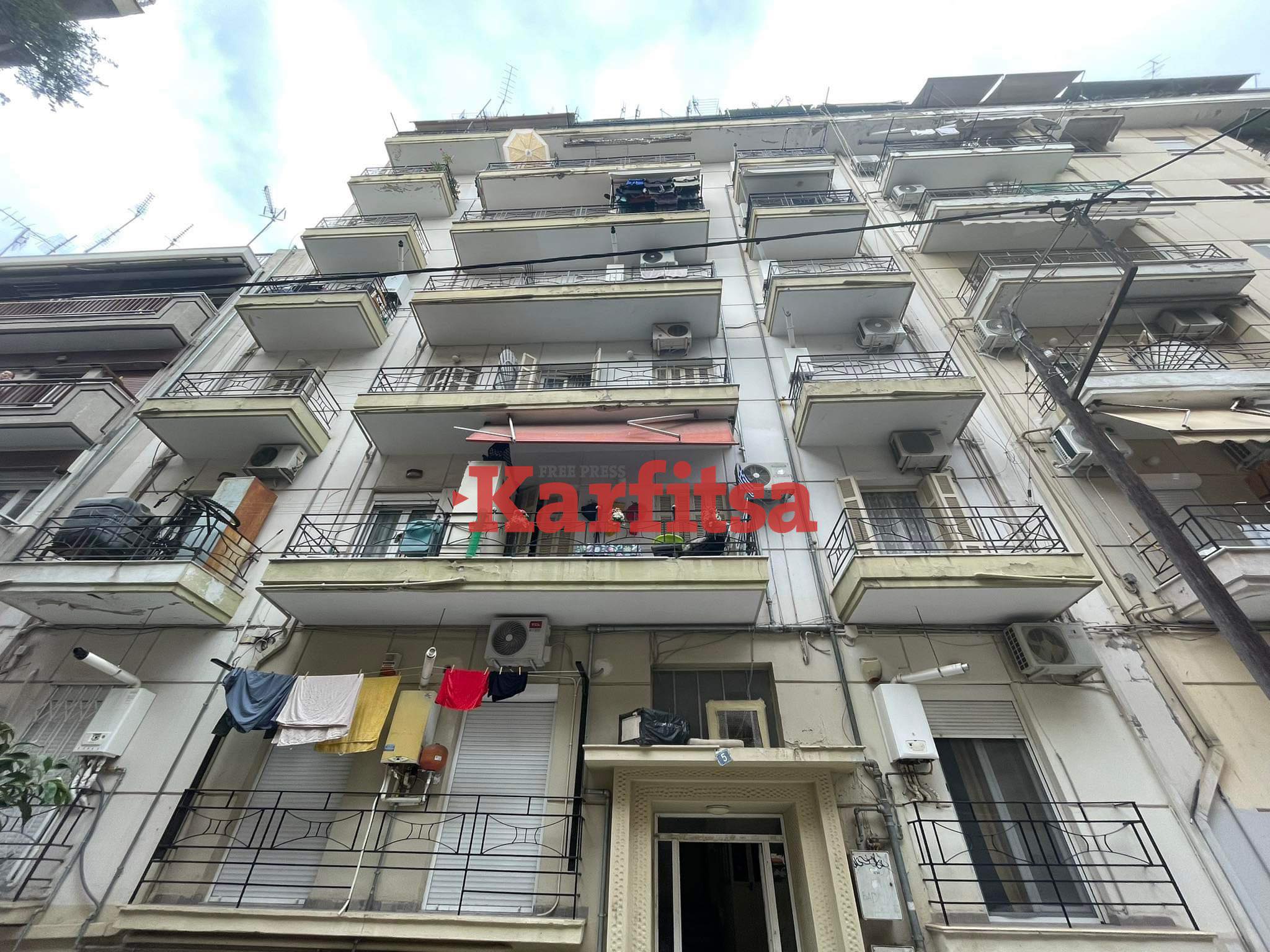 Θεσσαλονίκη: 24χρονη εντοπίστηκε νεκρή στο μπάνιο του σπιτιού της (ΦΩΤΟ ...