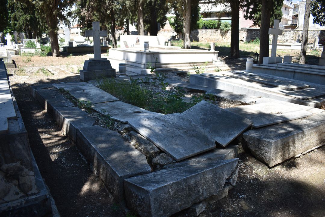 Γυναίκα έμεινε άταφη στο νεκροτομείο για μία εβδομάδα – Ο σύντροφος της ...