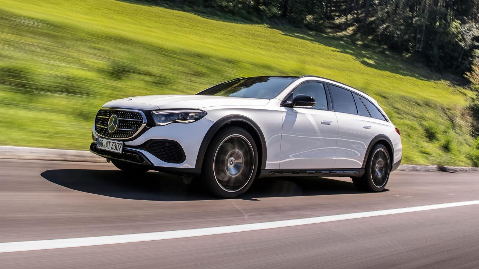 Στην Ελλάδα οι νέες Mercedes-Benz E-Class Estate και All-Terrain ...