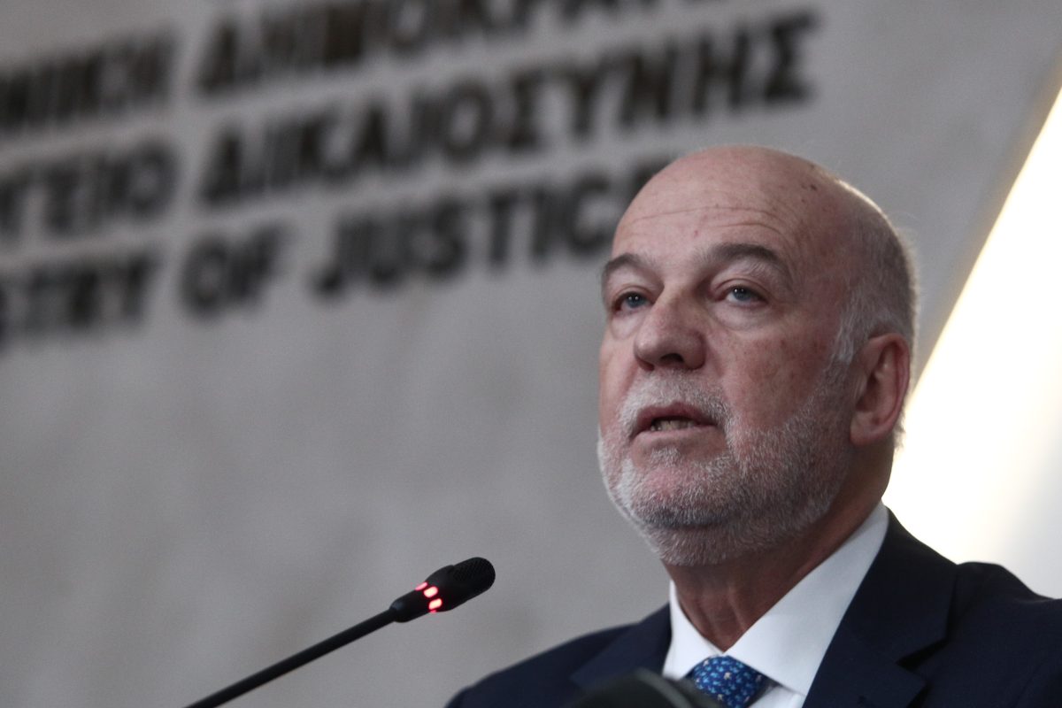 Σε ποιους συναδέλφους του έδωσε συγχαρητήρια ο Γιώργος Φλωρίδης - ΚΑΡΦΙΤΣΑ