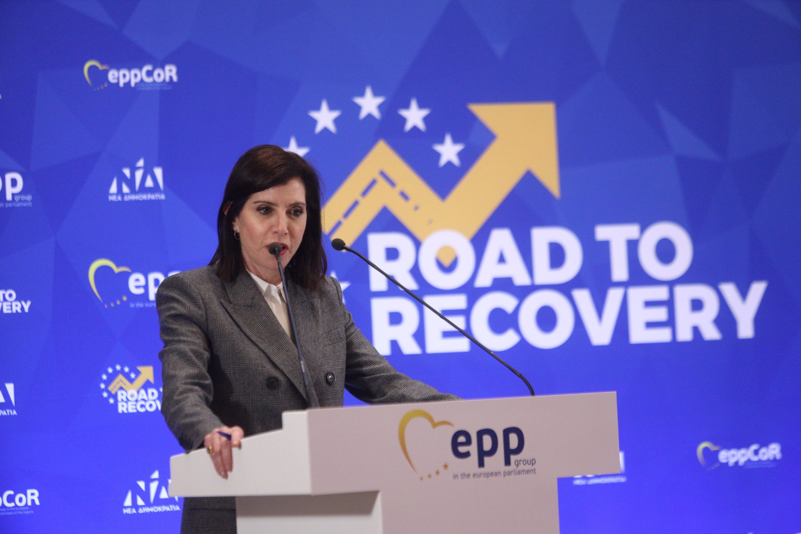 Ποια είναι η Άννα Μισέλ Ασημακοπούλου - ΚΑΡΦΙΤΣΑ