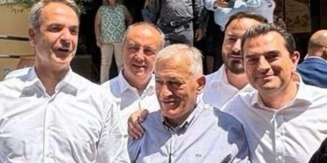 Που και με ποιον έφαγε ο Κώστας Σκρεκας στη Θεσσαλονίκη - ΚΑΡΦΙΤΣΑ